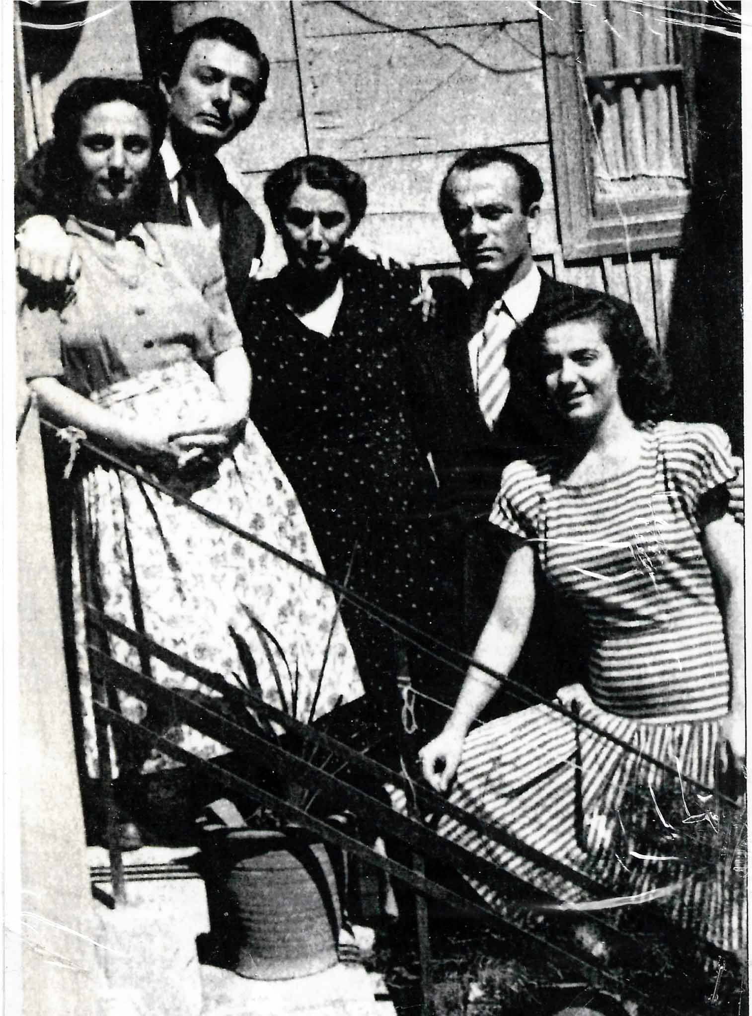 ΤΑ ΔΕΛΦΙΝΑΚΙΑ ΤΟΥ ΑΜΒΡΑΚΙΚΟΥ (α' μέρος) - Δόξες Αγήραντες του ...
