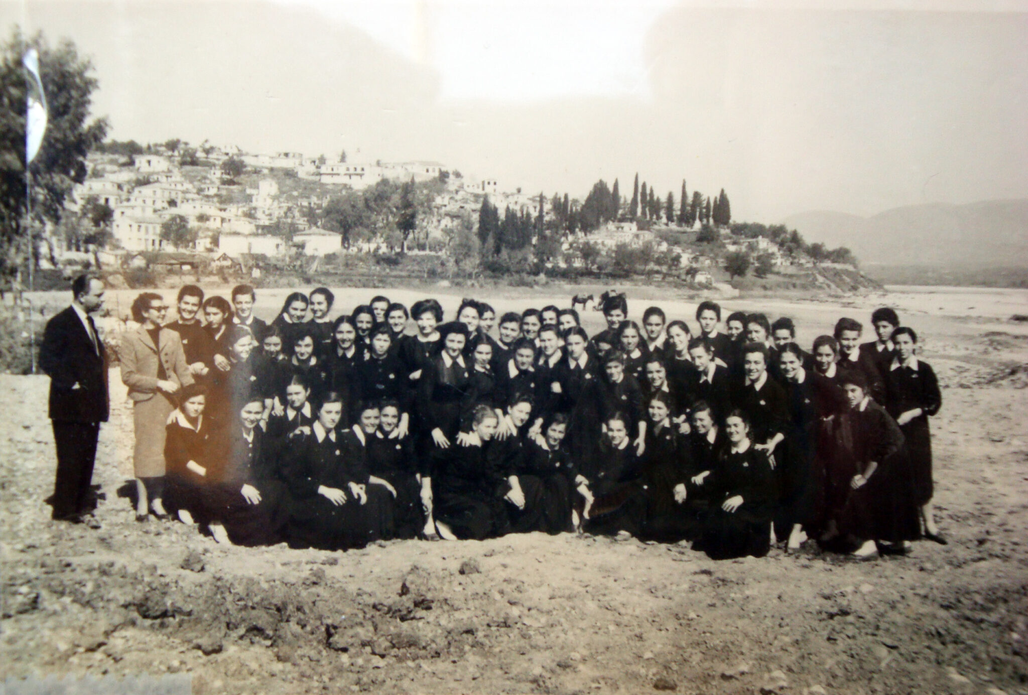 Εκδρομή του Γυμνασίου Θηλέων Άρτης την δεκαετία του ‘50 - Δόξες ...