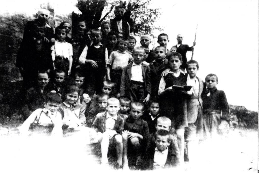 Δημοτικό Σχολείο στο Σουμέσι Ροδαυγής - Δόξες Αγήραντες του ...