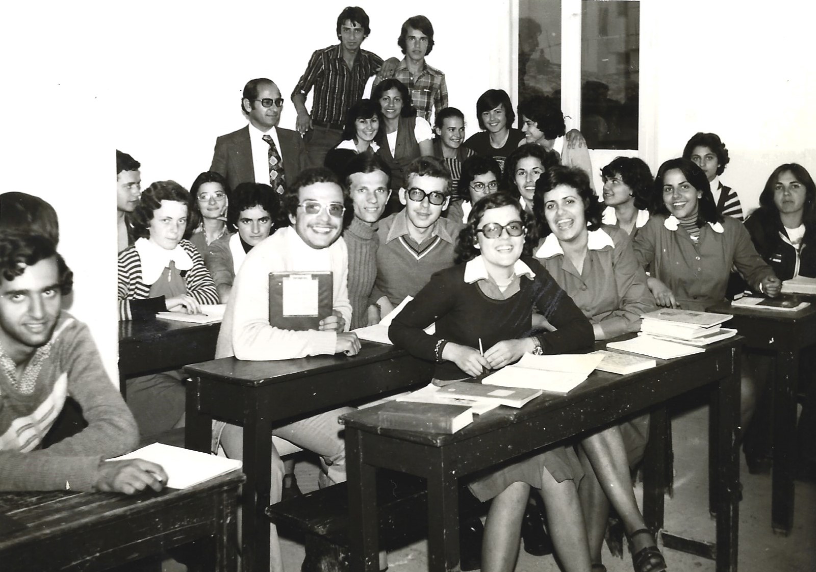 Όταν το καλοκαίρι σήμαινε ακόμα πολύ διάβασμα.... - Δόξες Αγήραντες του ...