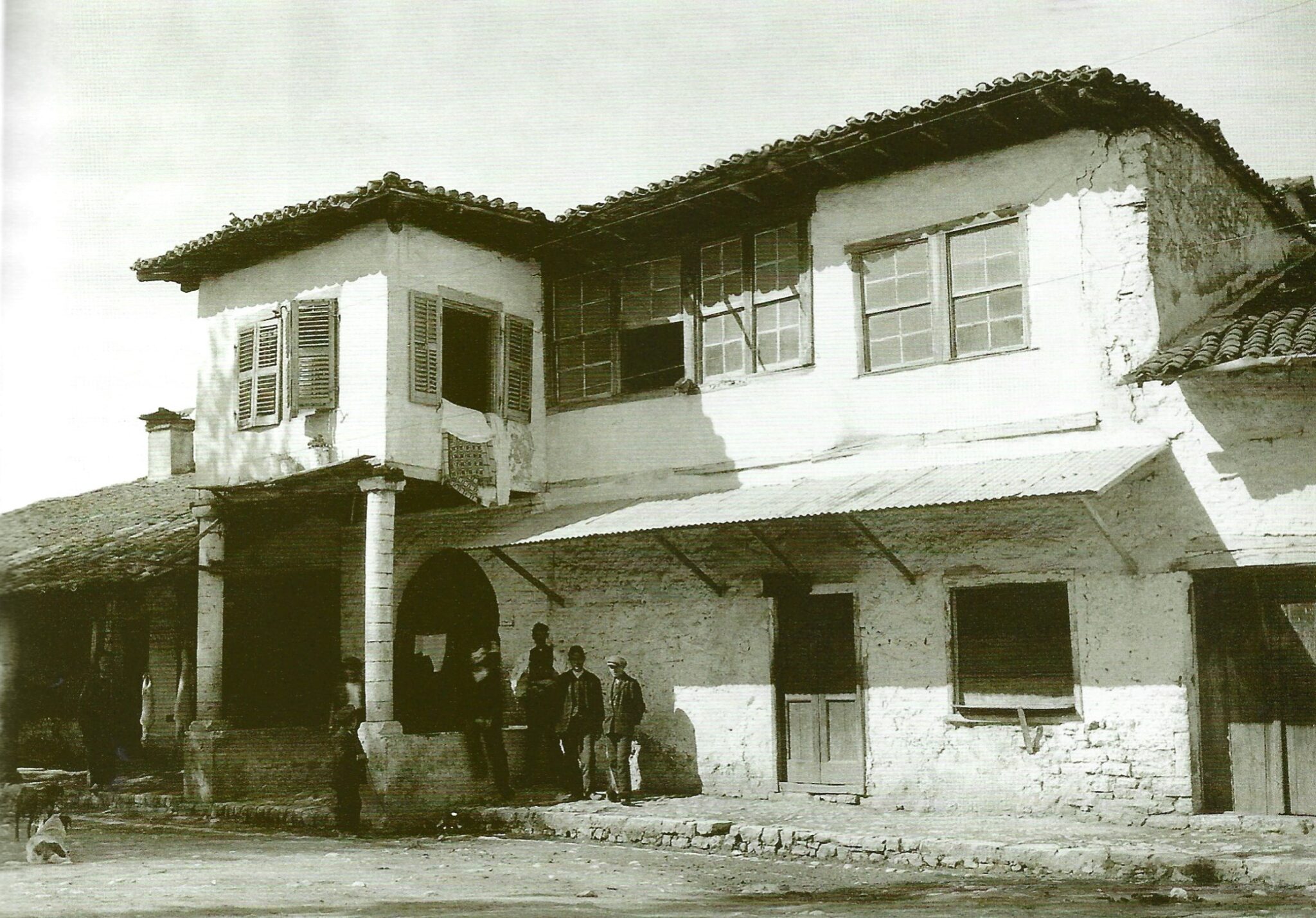 Το Χάνι του Μιχάλη, 1916 - Δόξες Αγήραντες του ΔεσποτάτουΔόξες ...