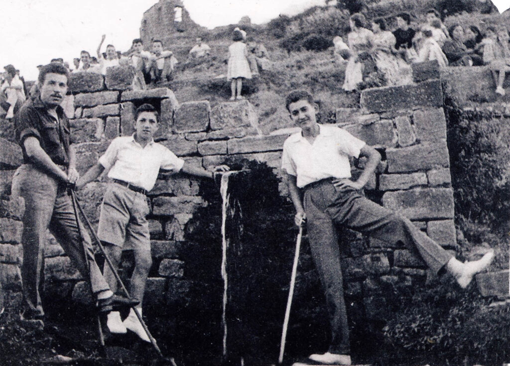 Μελισσουργοί – 1958 - Δόξες Αγήραντες του ΔεσποτάτουΔόξες Αγήραντες του ...