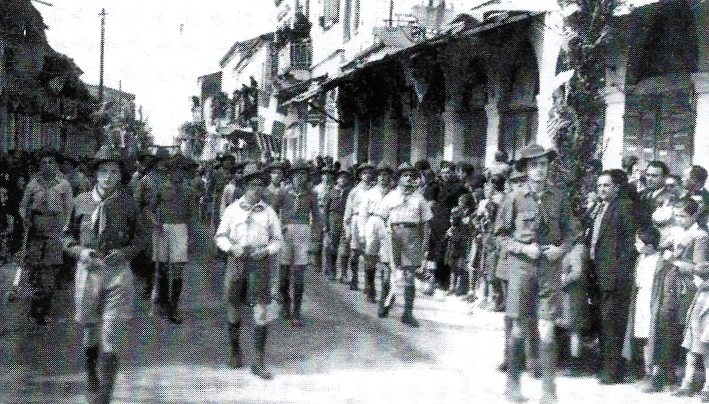 Πρόσκοποι στη Λιτανεία της Αγίας Θεοδώρας - Δόξες Αγήραντες του ...